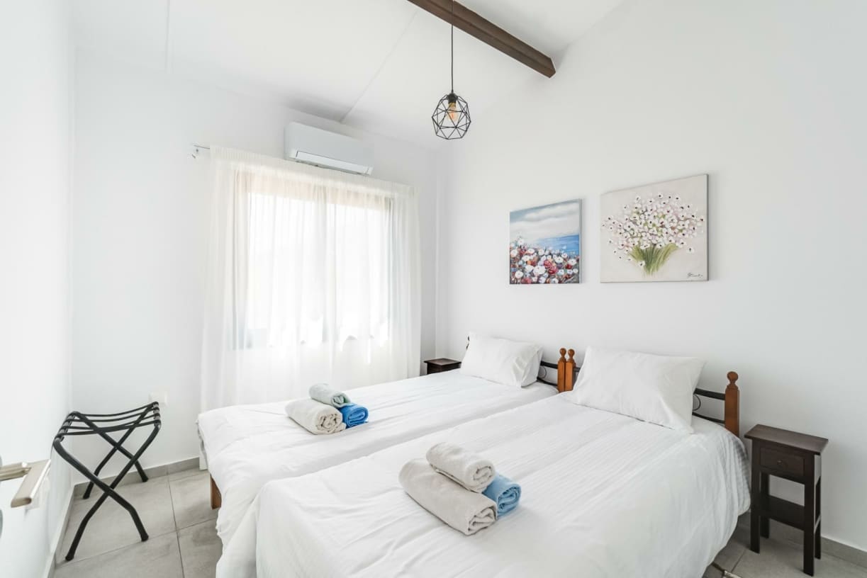 Kamara Guest Houses Anoi, Coral Bay - Sea Views - Ezoria